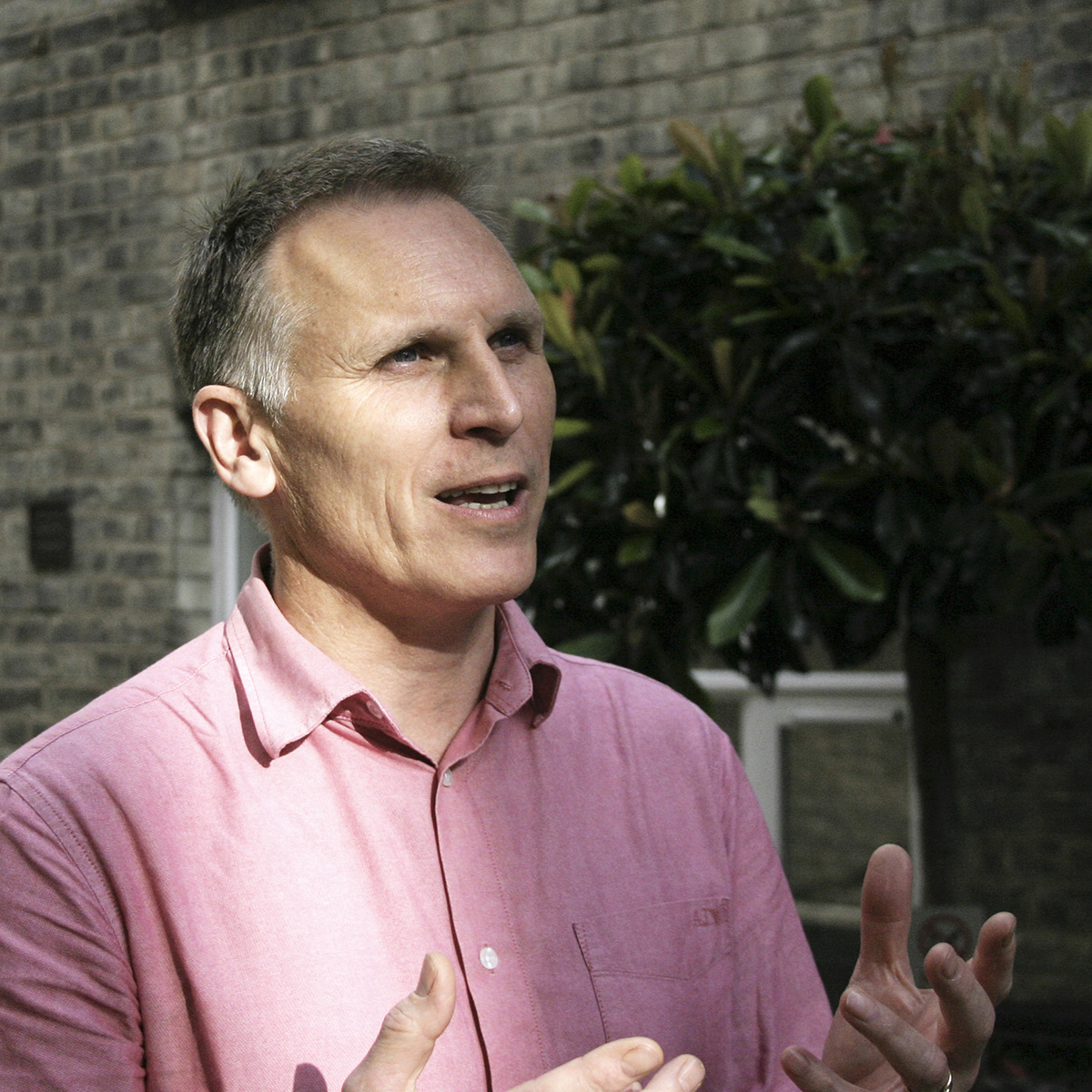 tothepoint • Simon